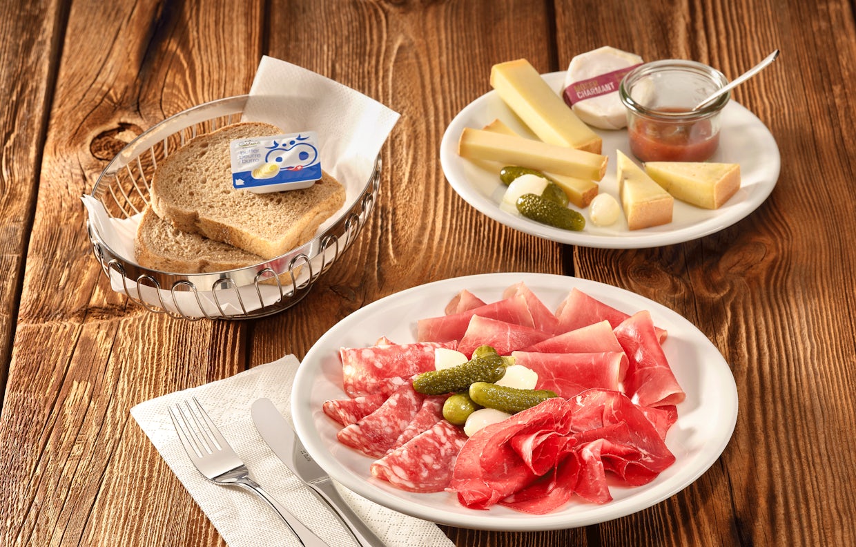 On-board restaurant and bistro | SBB