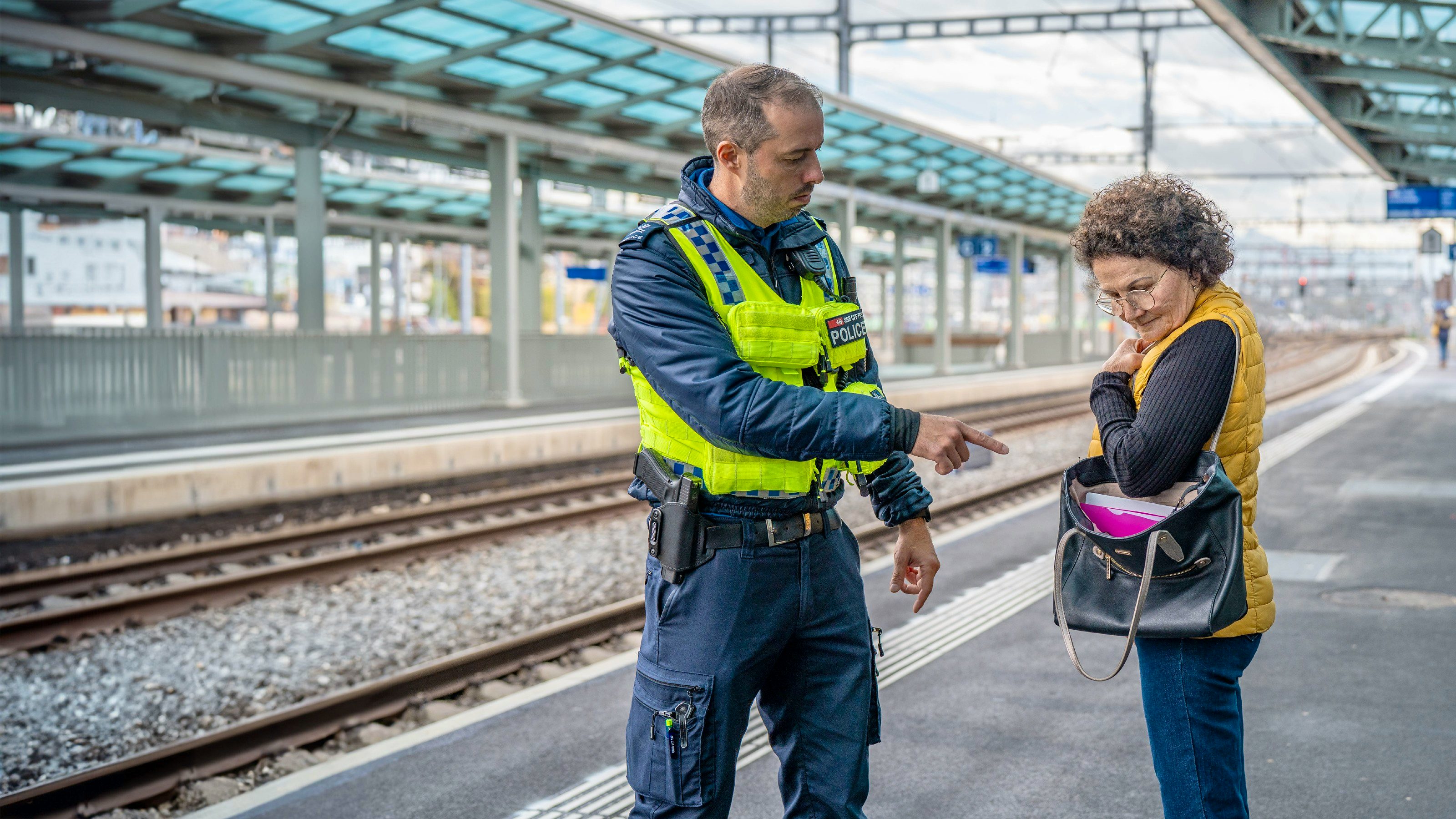 Stay alert against pickpockets | SBB