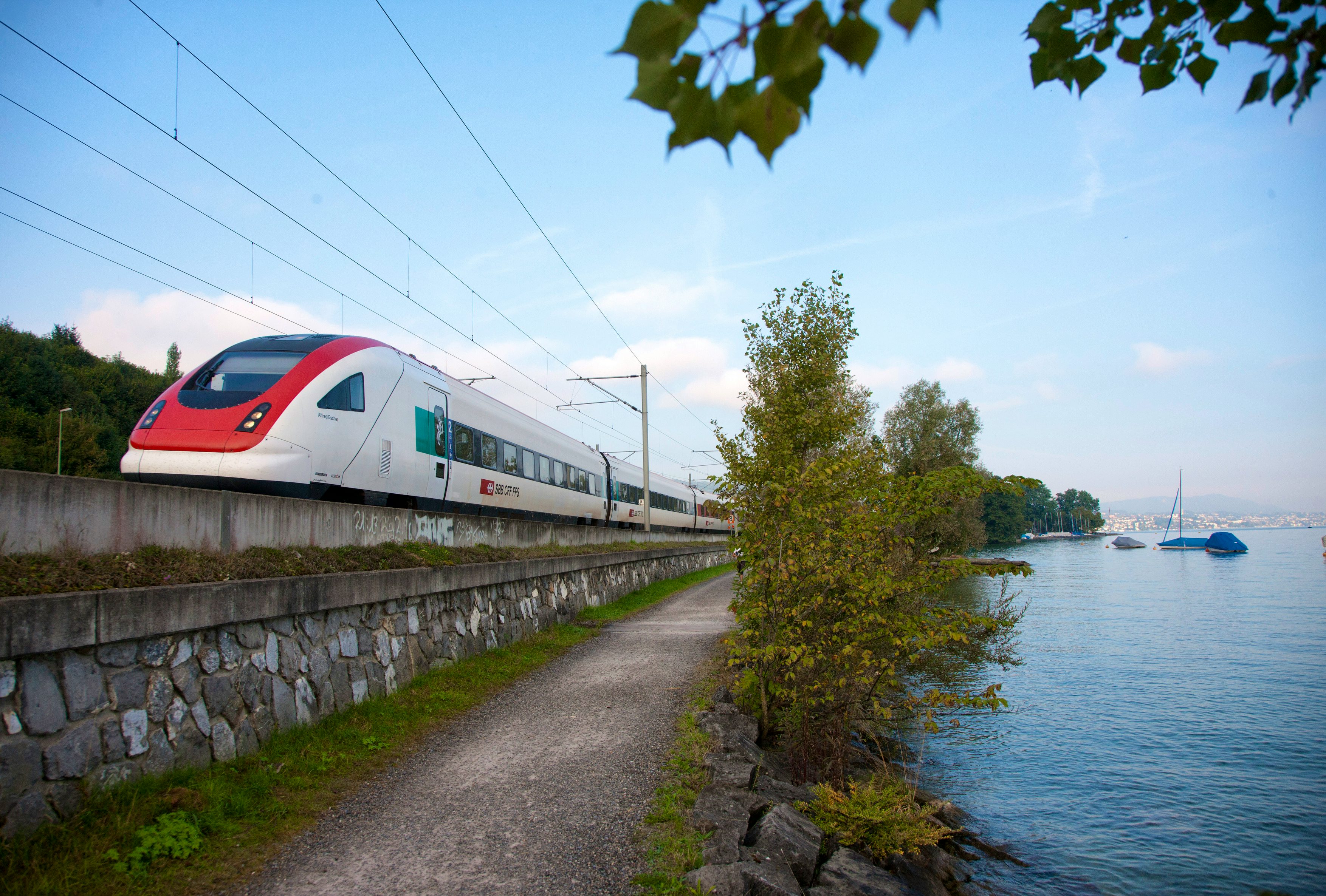 ICN: the InterCity tilting train connects Switzerland’s city centres | SBB