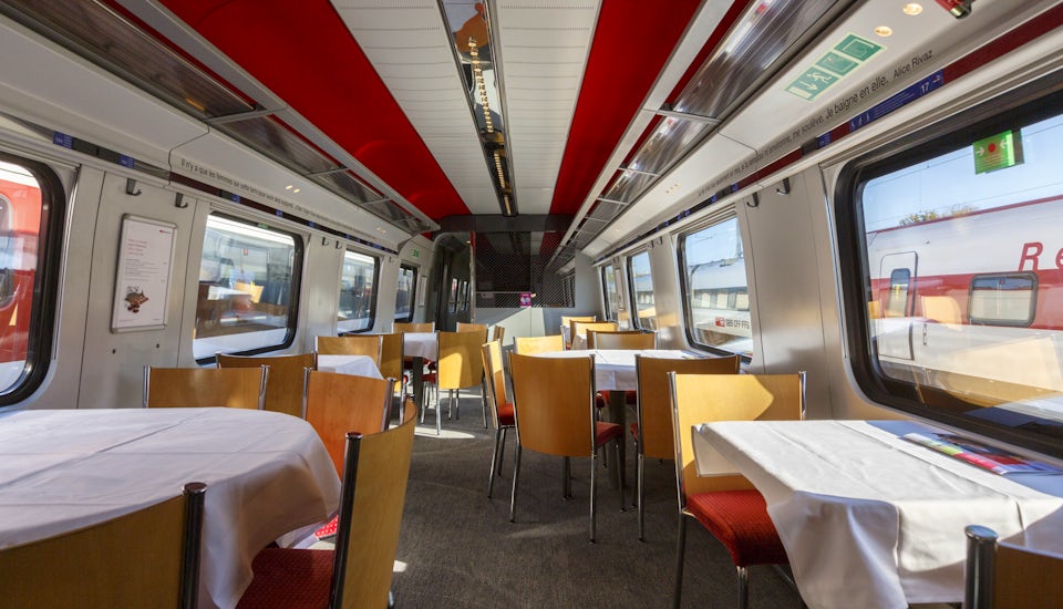 ICN: the InterCity tilting train connects Switzerland’s city centres | SBB