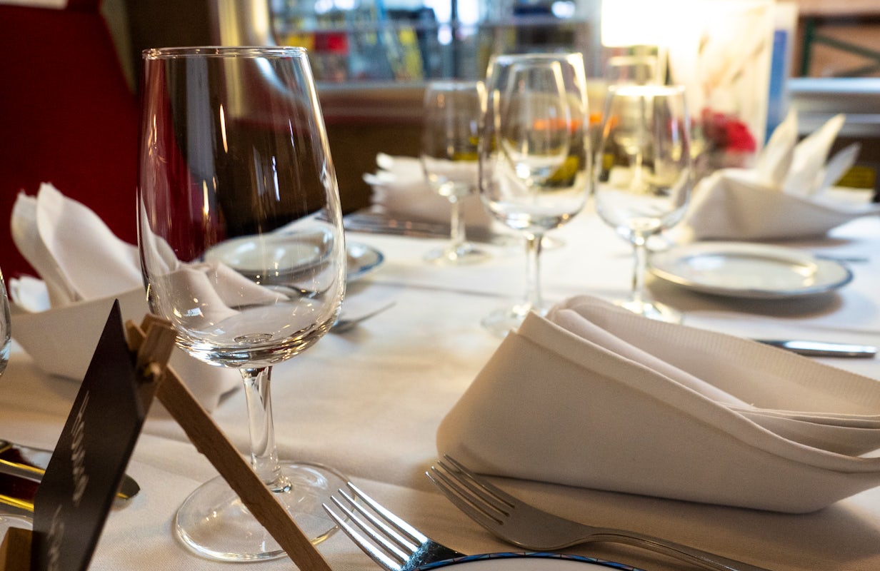 On-board restaurant and bistro | SBB